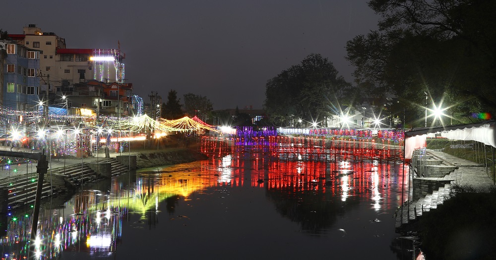 Chhath preparation in Gaurighat