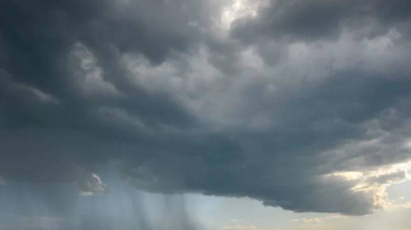 Light rainfall with thunder predicted today