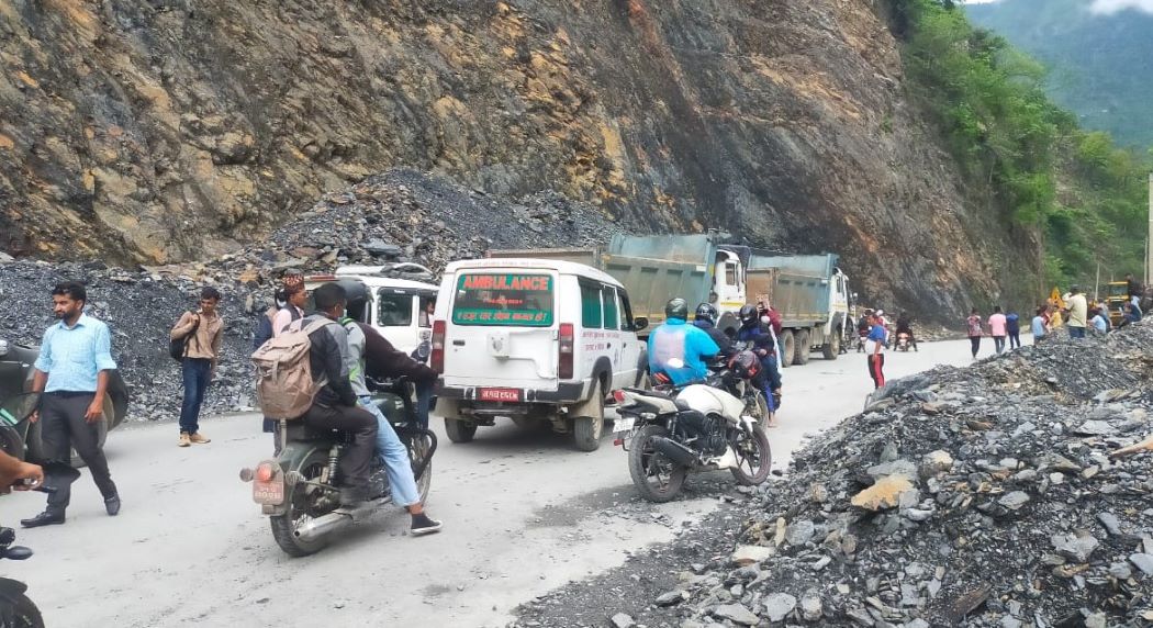Mugling road partially resumes after clearing landslide