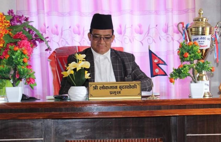 Outgoing Mayor Lokman donates his five years’ salary for social work