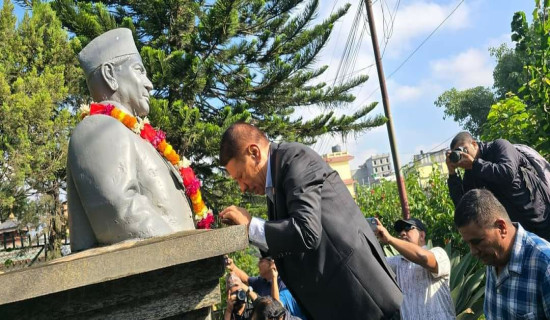 Vyas, Bhimad provide assistance to locals, differently abled