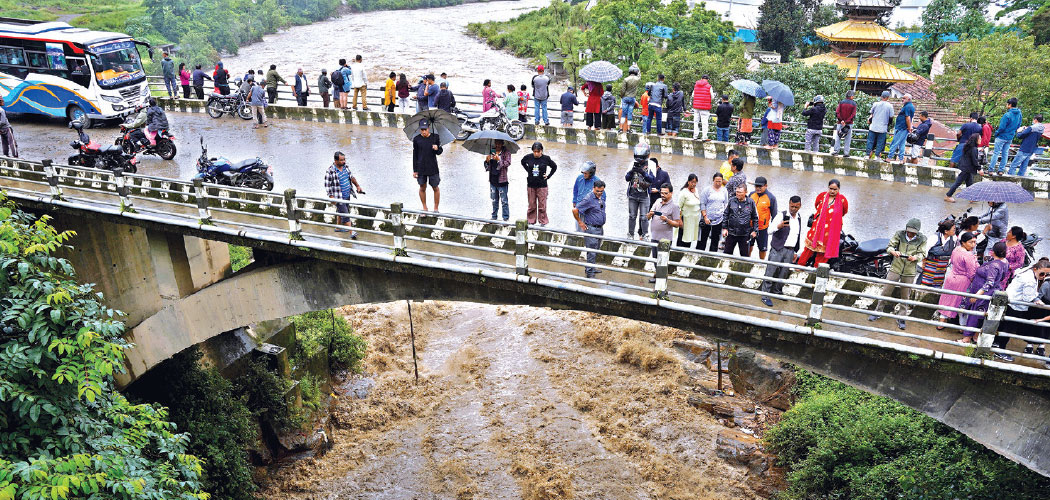 Does Chobhar gorge need human interference?